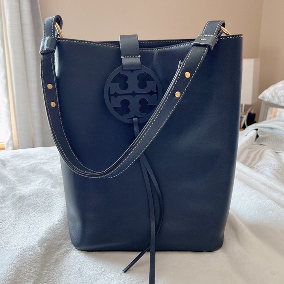 Tory Burch | Bags | Tory Burch Bucket Bag | Poshmark